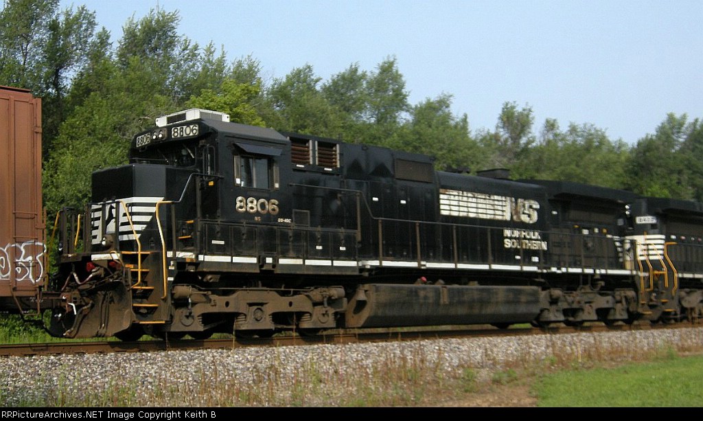 NS 8806